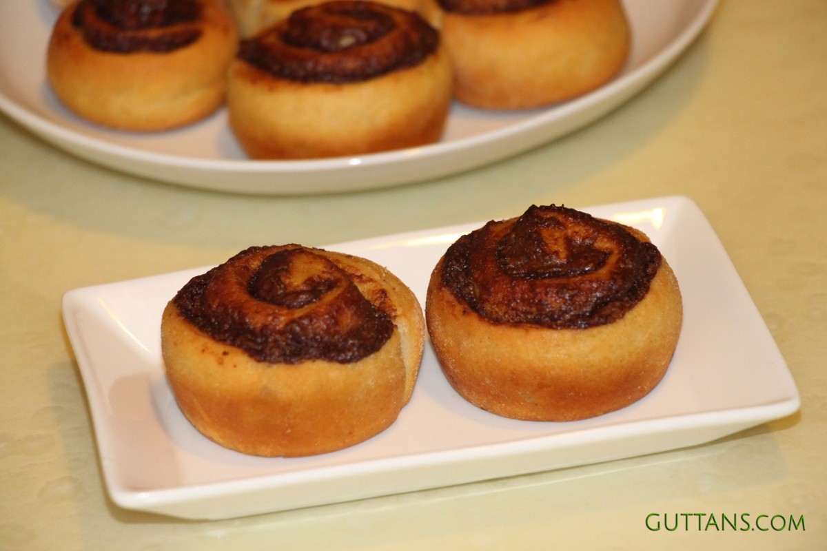Chocolate Swirl Buns | Chocolate Bread Swirls | Chcolate Rolls | Guttans